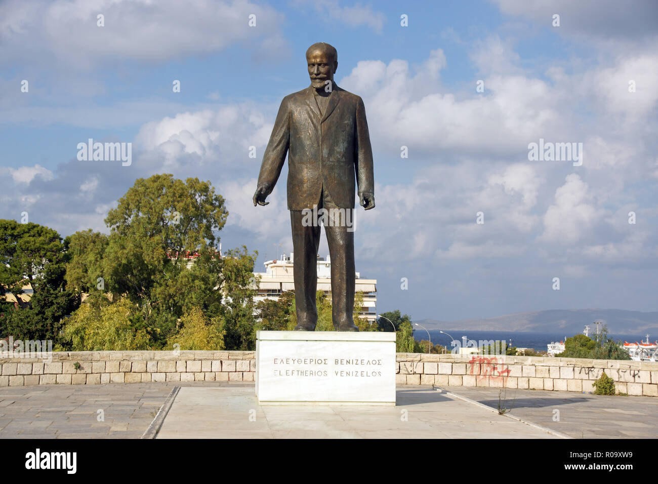 Crete knossos statue hi-res stock photography and images - Alamy