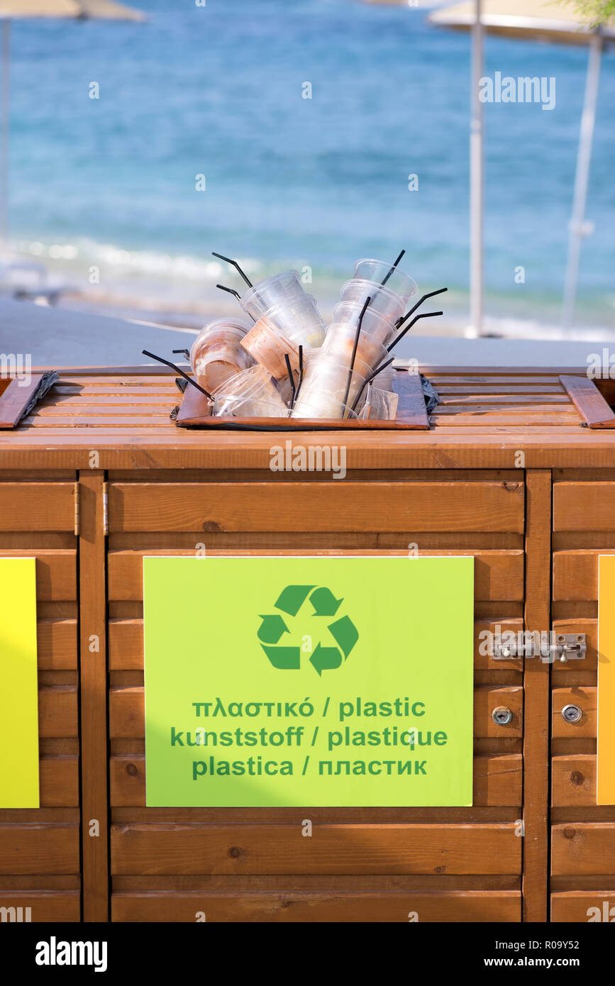 Recycle bin beach hi-res stock photography and images - Alamy