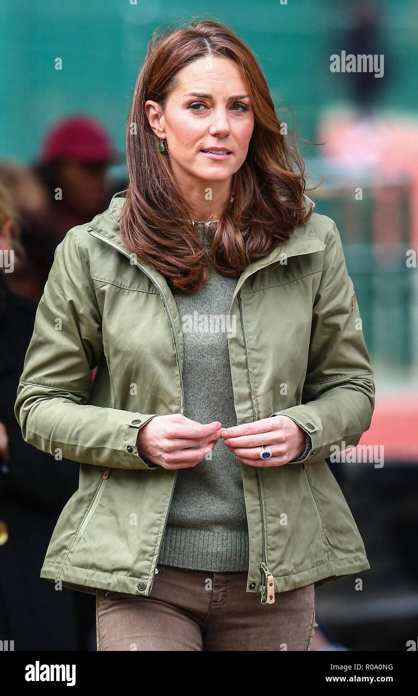 Catherine, Duchess of Cambridge visits the Sayers Croft Forest School ...