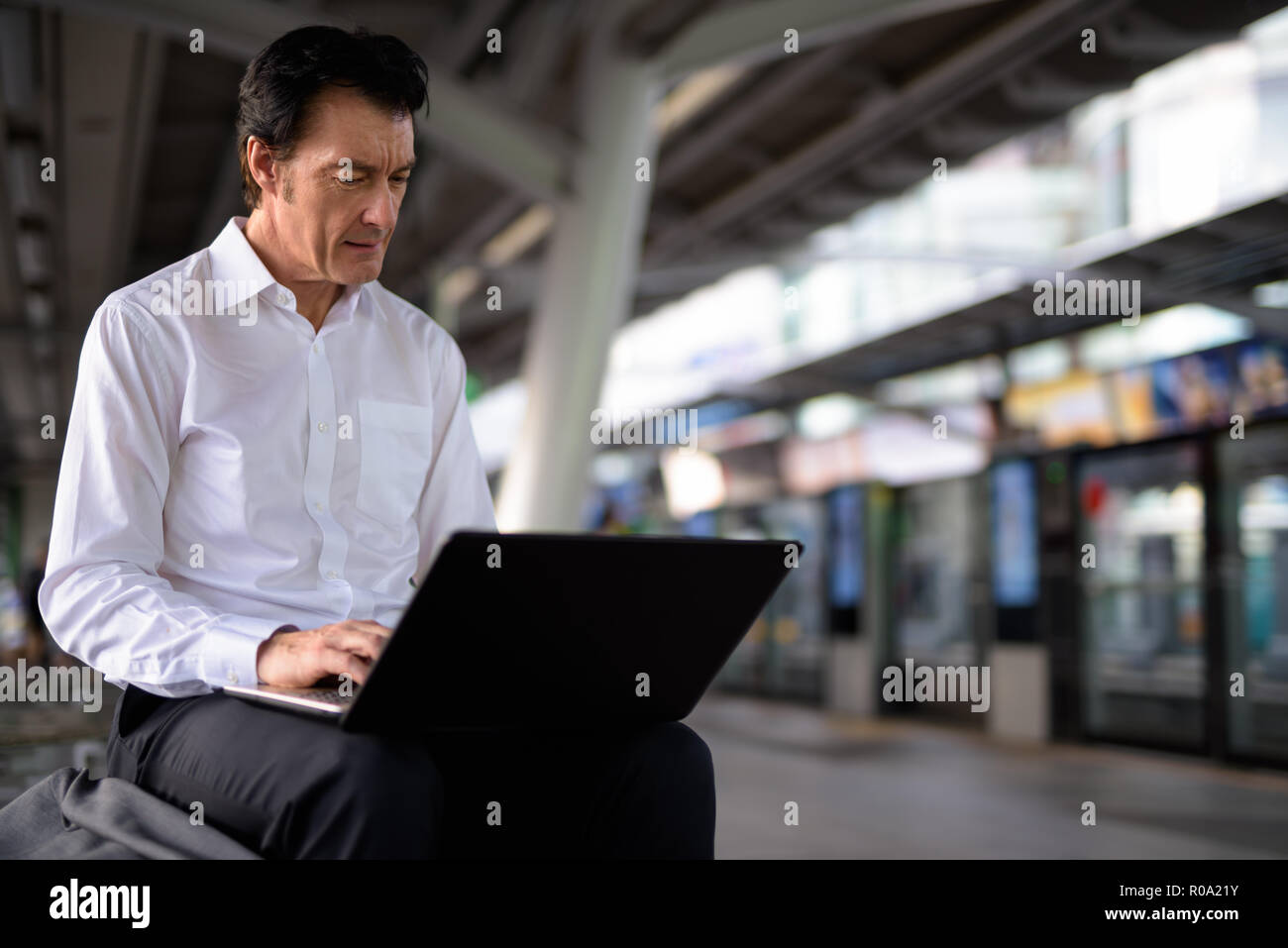 Computer city hi-res stock photography and images - Alamy