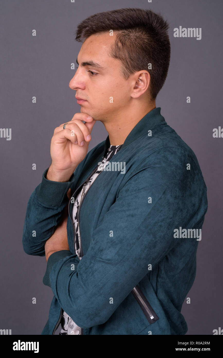 Man profile looking down hi-res stock photography and images - Alamy