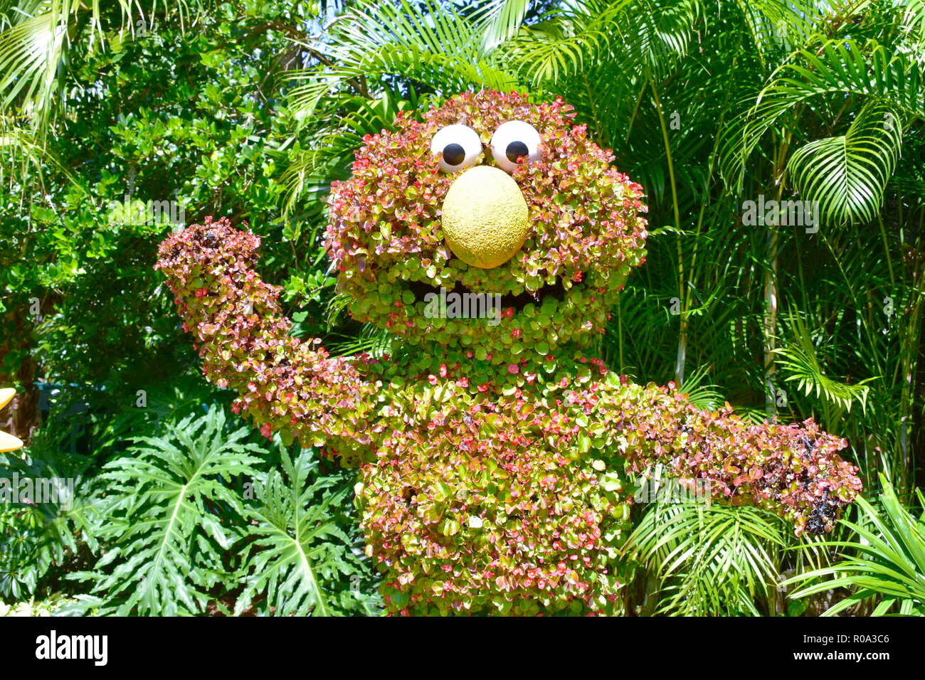Sesame street character hi-res stock photography and images - Alamy