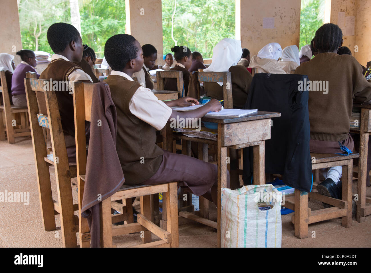 classroom with schoolgirls in Kenya, Africa Stock Photo - Alamy