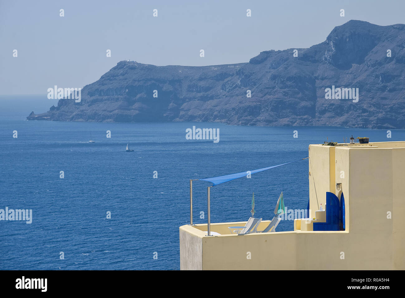 Terrace santorini volcano hi-res stock photography and images - Alamy