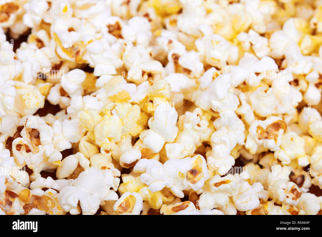 Popcorn texture background Stock Photo - Alamy