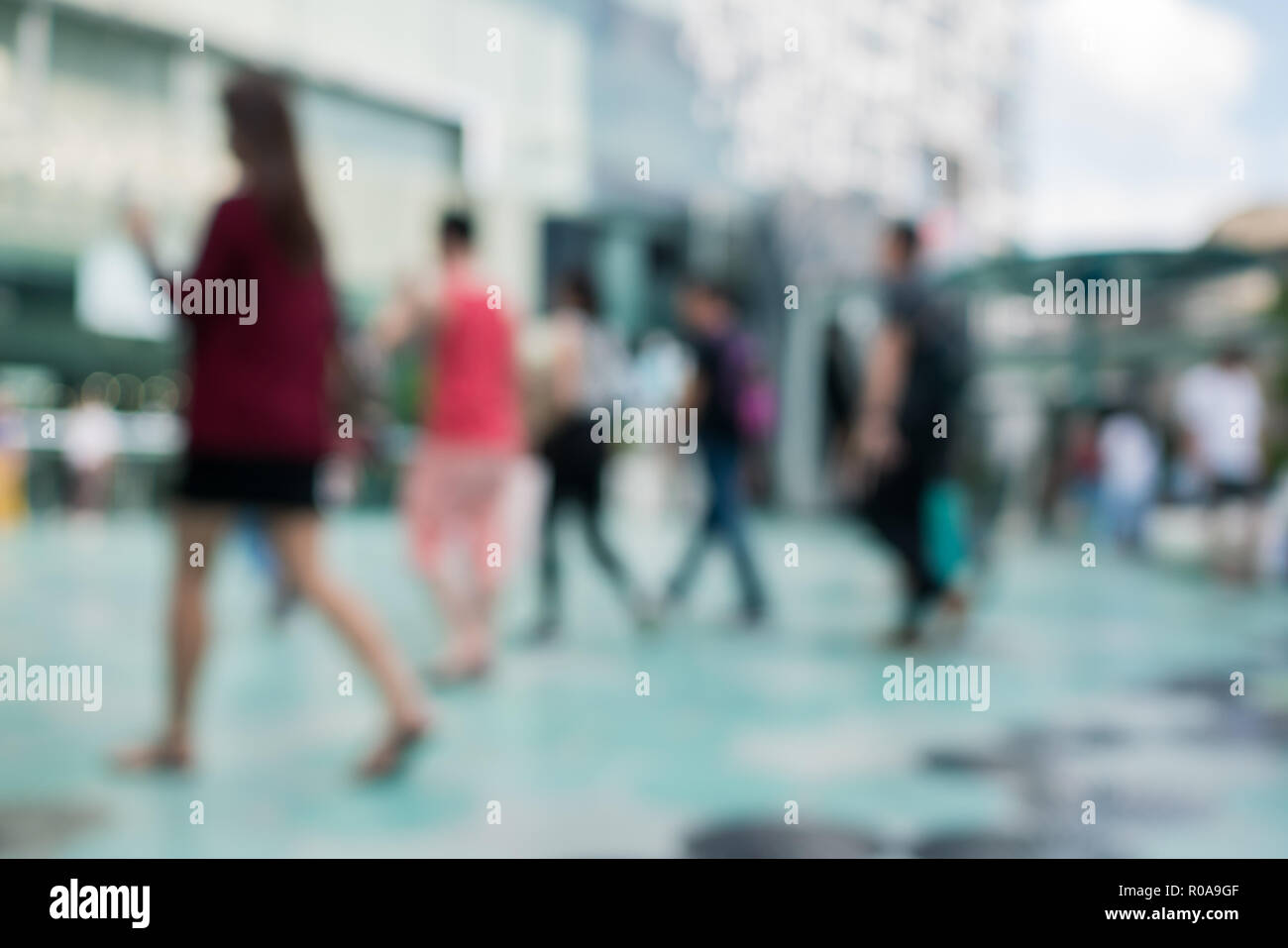 Blurred people street hi-res stock photography and images - Alamy