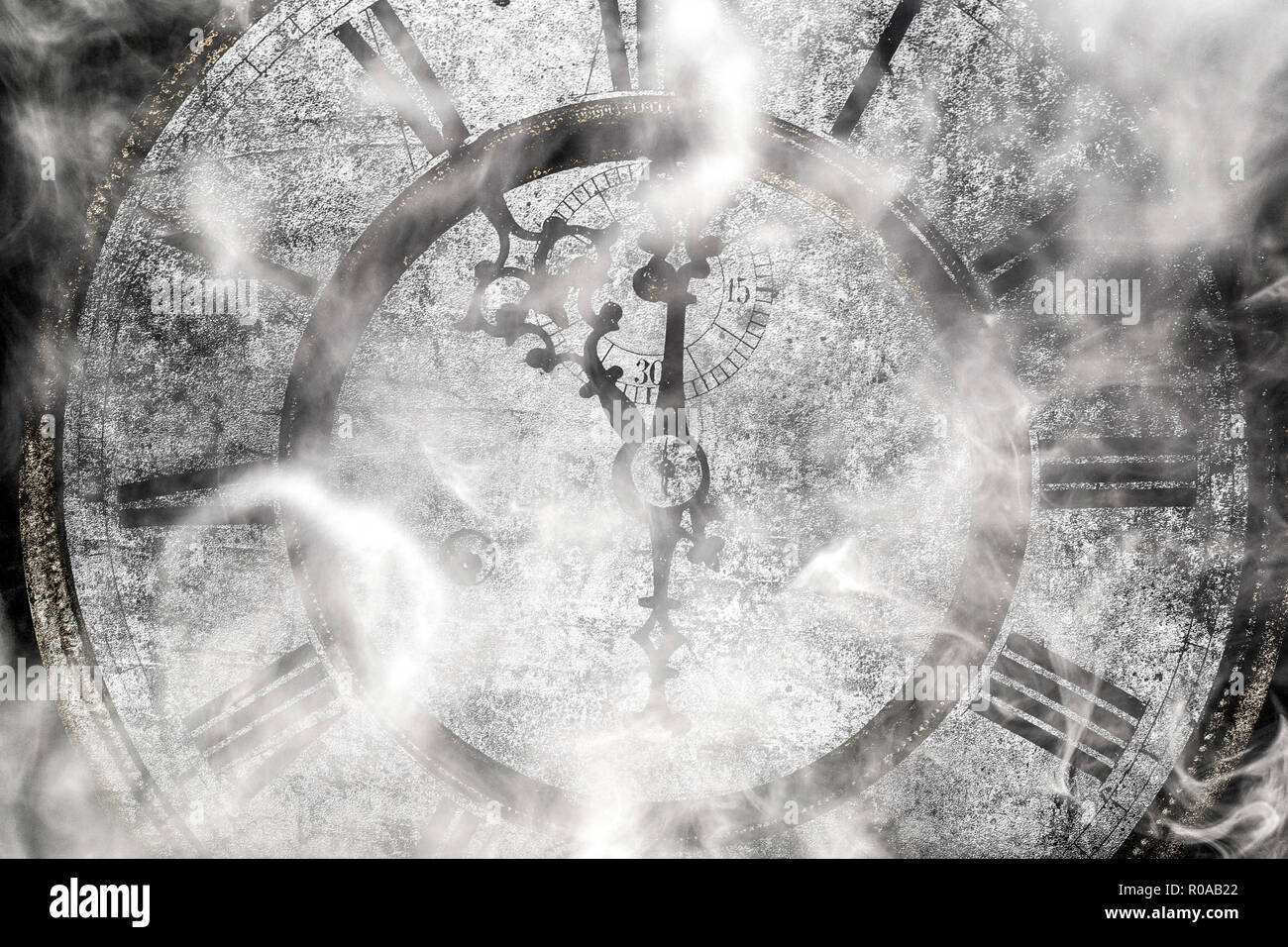 Minute smoke hi-res stock photography and images - Alamy
