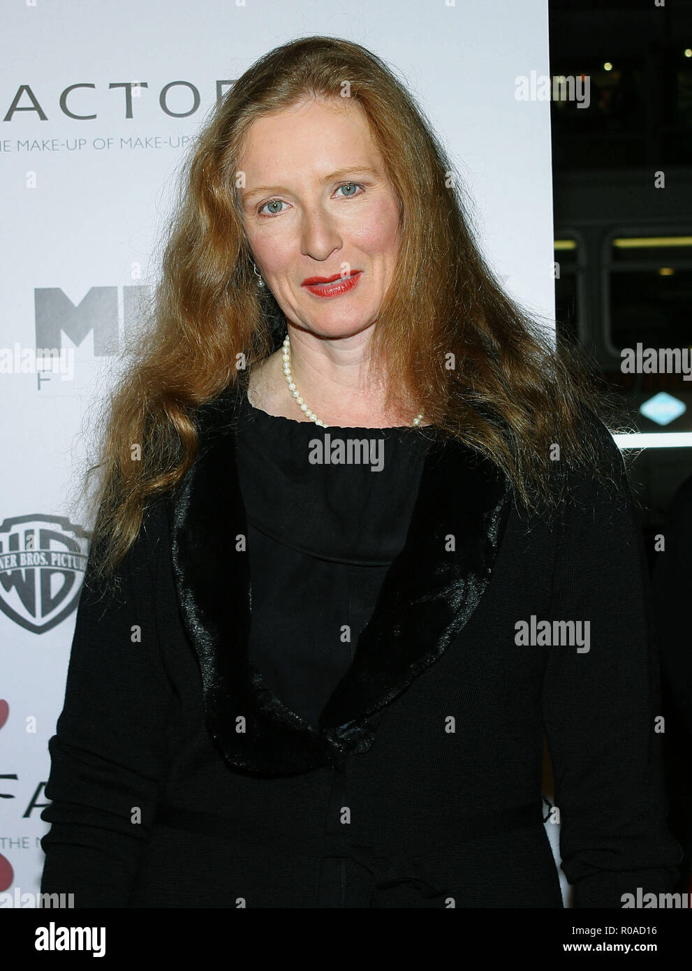 Frances Conroy arriving at the AVIATOR Premiere at the Chinese Theatre ...