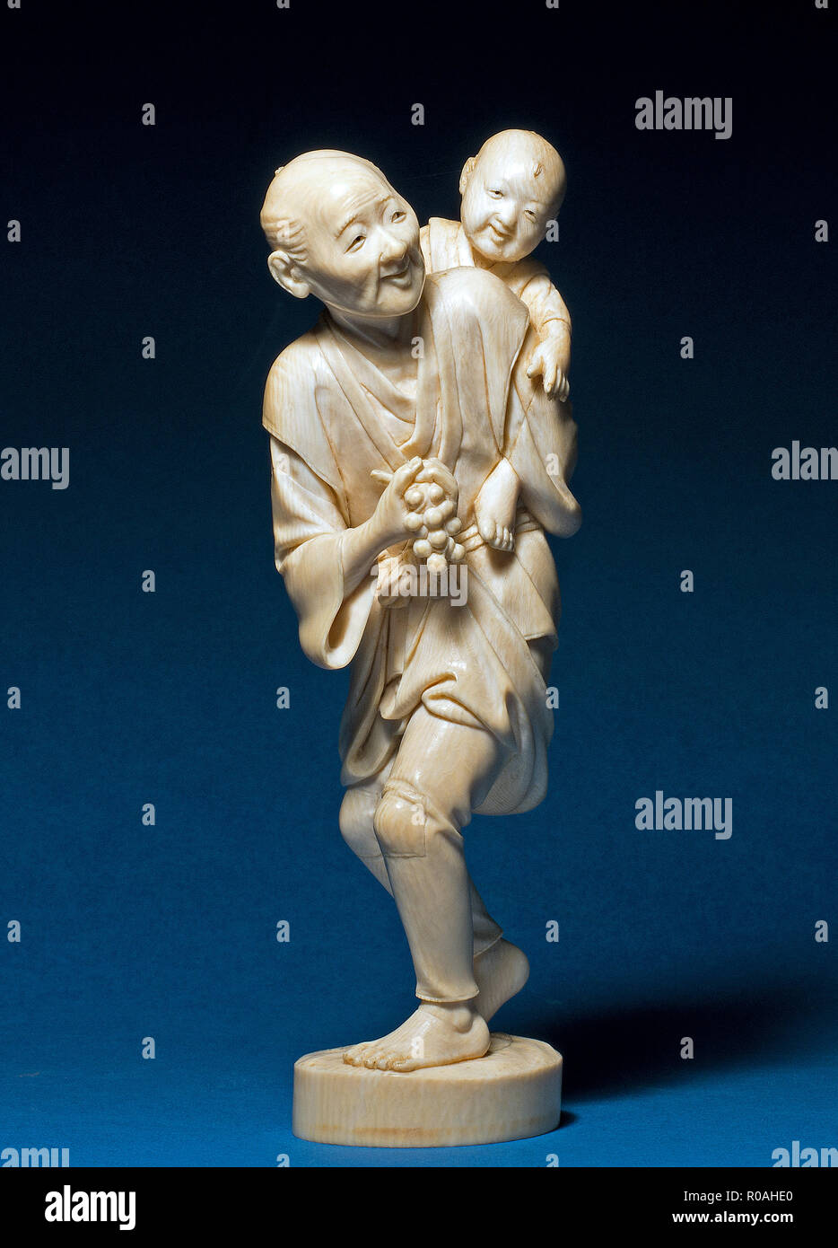 Okimono mask hi-res stock photography and images - Alamy