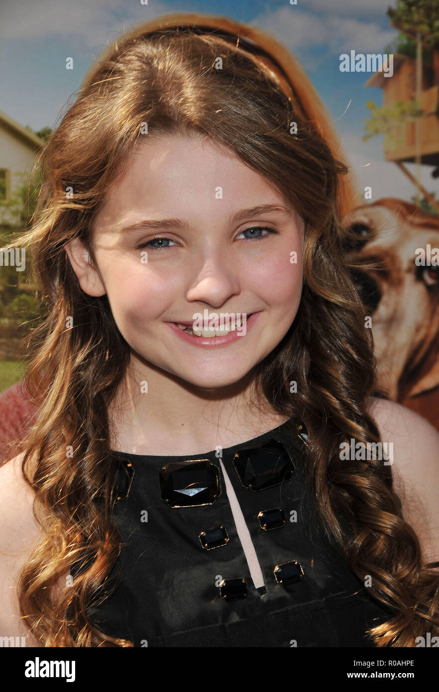 Abigail Breslin - Kitt Kittredge- An American Girl Premiere at the ...