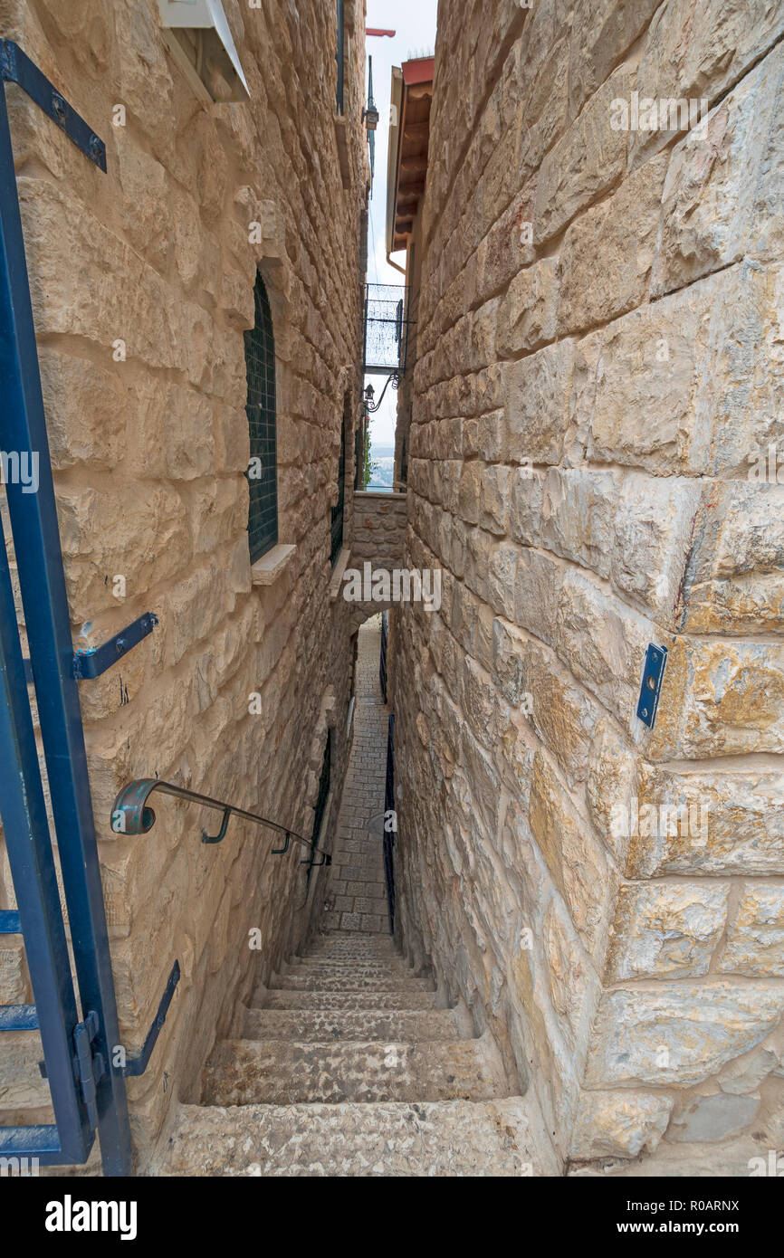 Very Narrow alleyway in the old City of Safed, Israel Stock Photo - Alamy