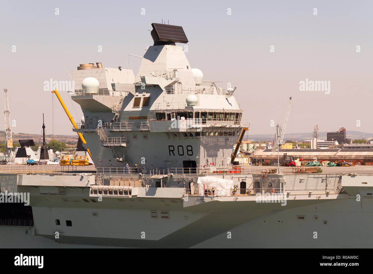 The bridge on HMS Queen Elizabeth the new Royal Navy aircraft carrier ...