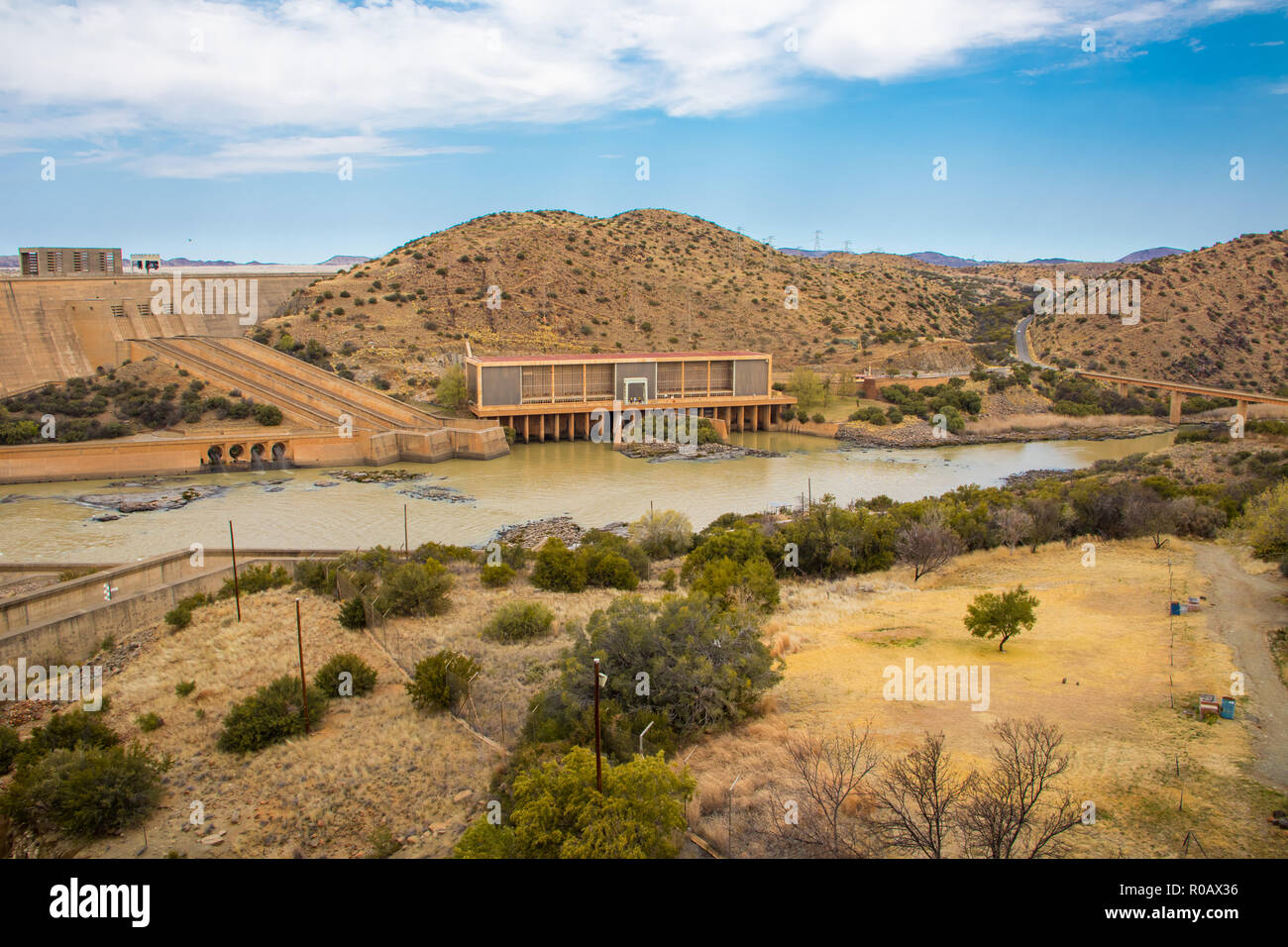 Overflow Of Gariep Dam High Resolution Stock Photography and Images - Alamy
