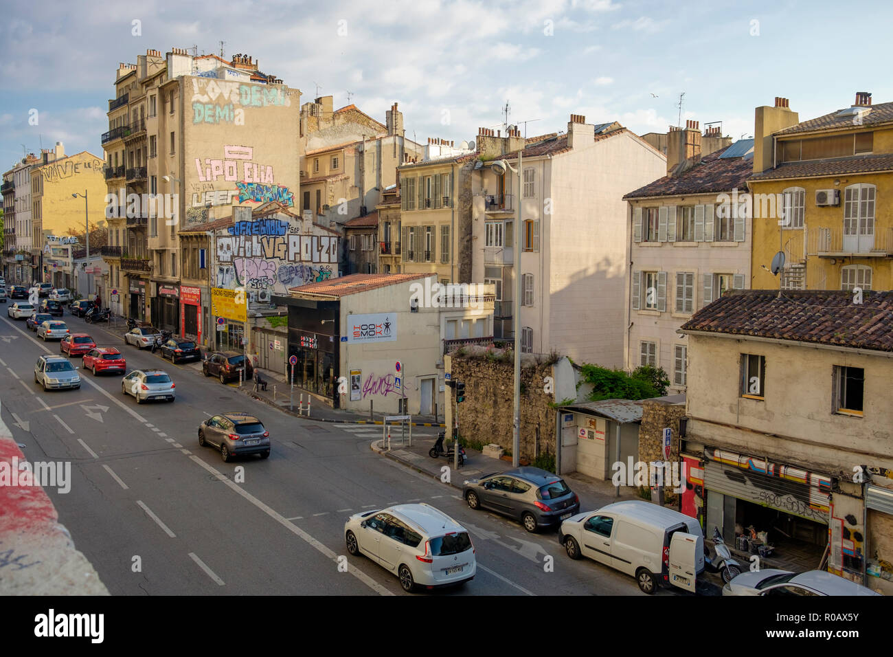 Marseille street scene hi-res stock photography and images - Alamy