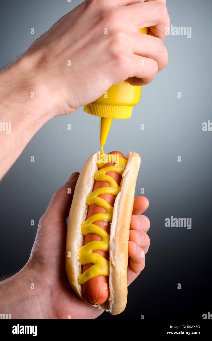 Easy squeezing hi-res stock photography and images - Alamy