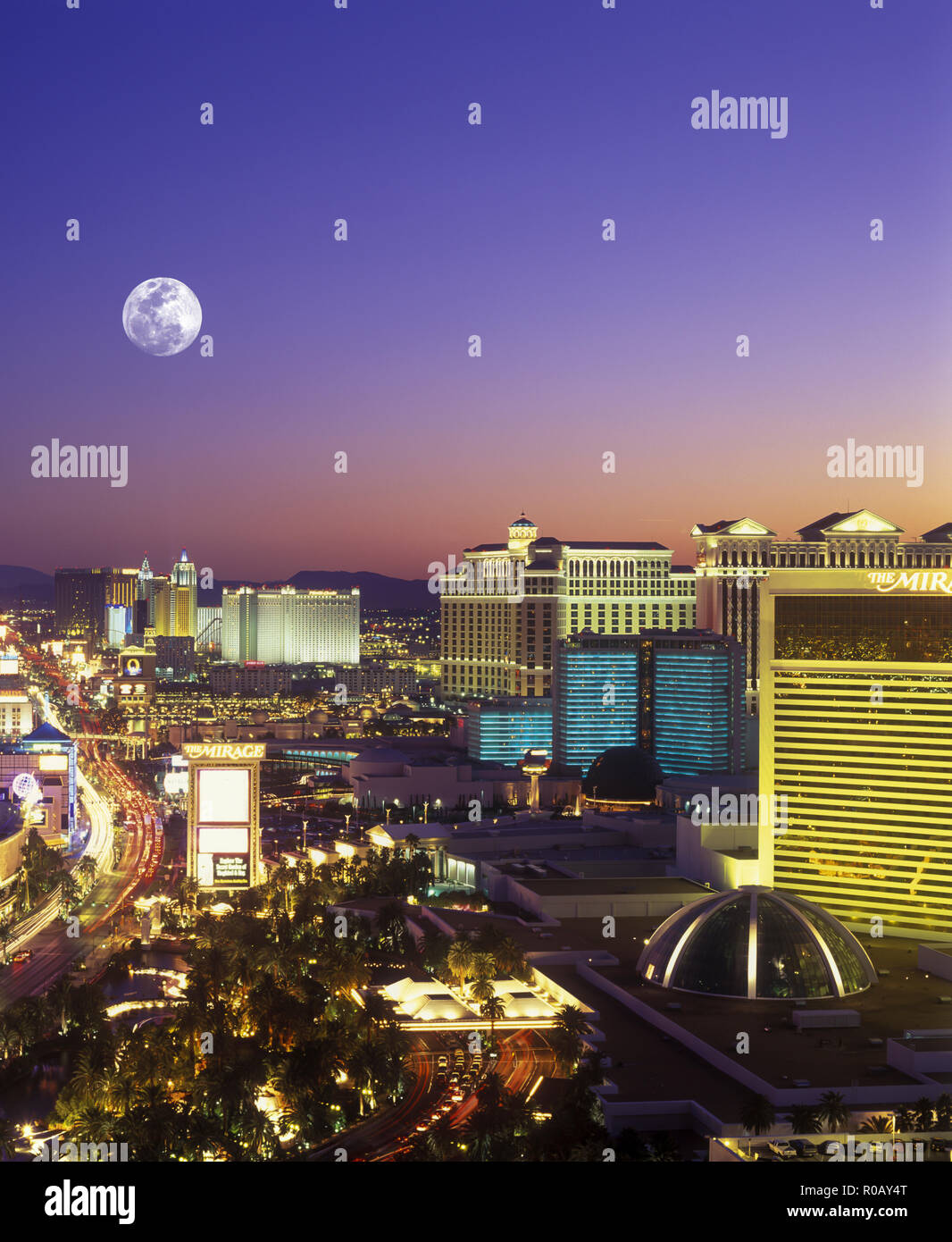 Las vegas aerial 1990s hi-res stock photography and images - Alamy