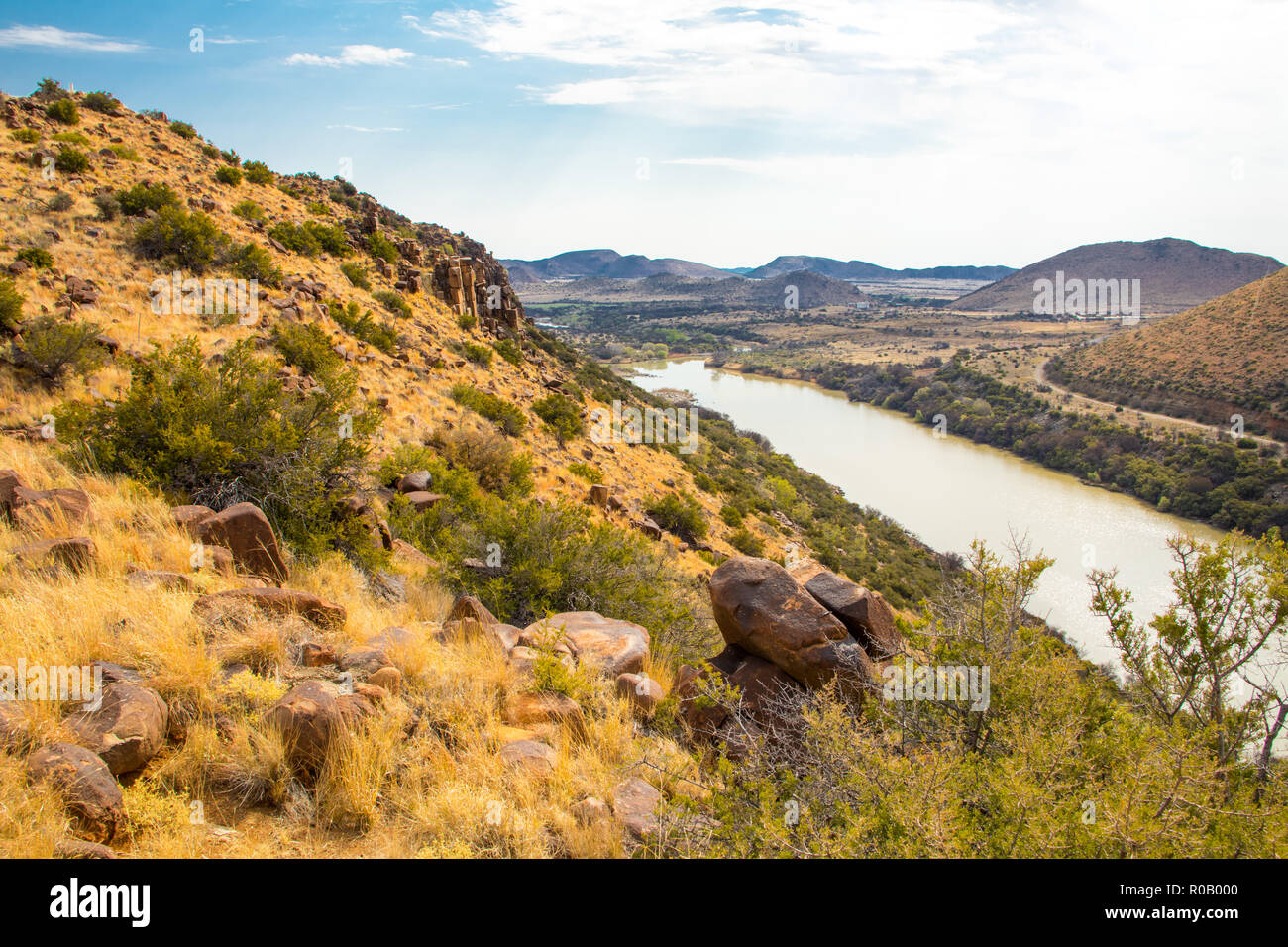 Gariep dam wall hi-res stock photography and images - Alamy