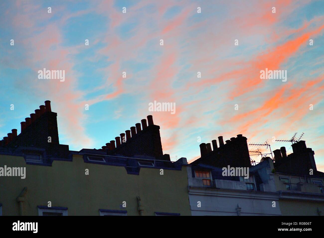 London, England, United Kingdom. Just before sunset, the final sunlight ...