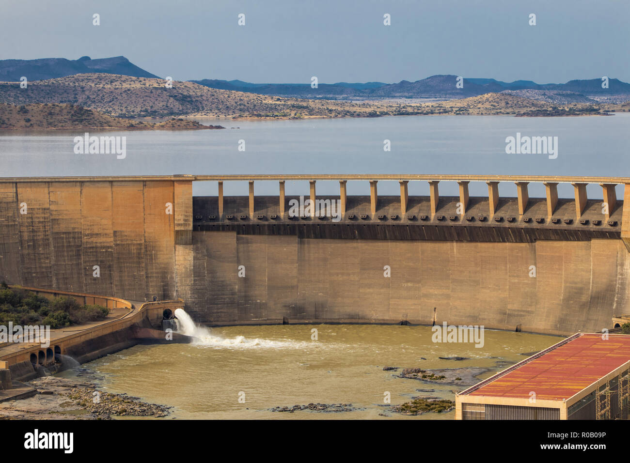 Gariep dam on the Orange river, South Africa Stock Photo - Alamy