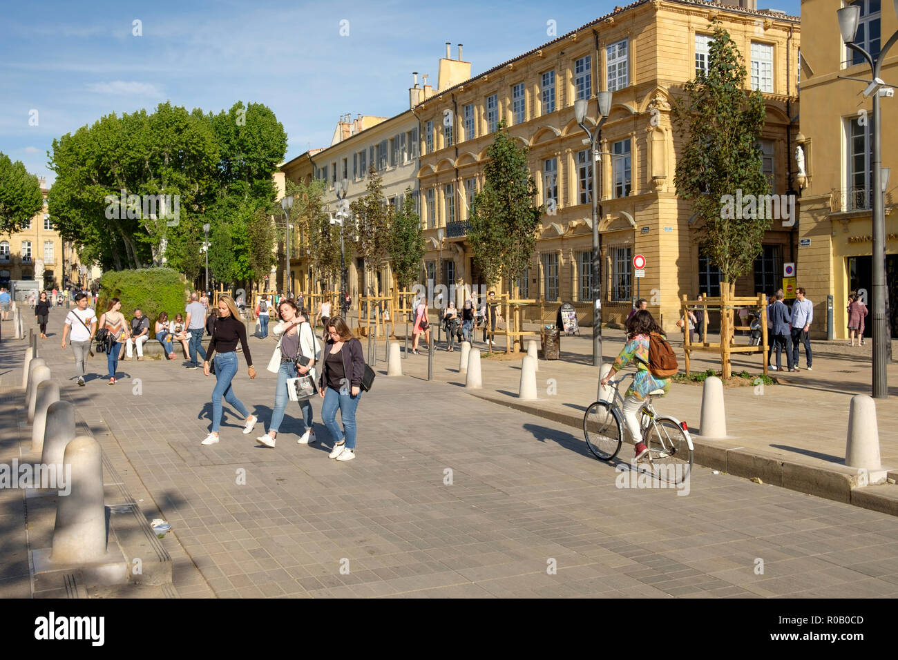 Cours mirabeau hi-res stock photography and images - Alamy
