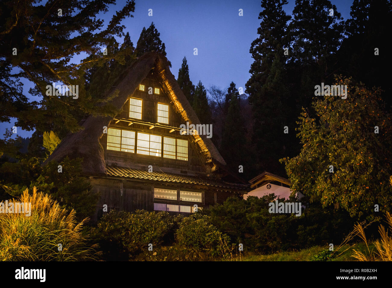 Gassho style house hi-res stock photography and images - Alamy