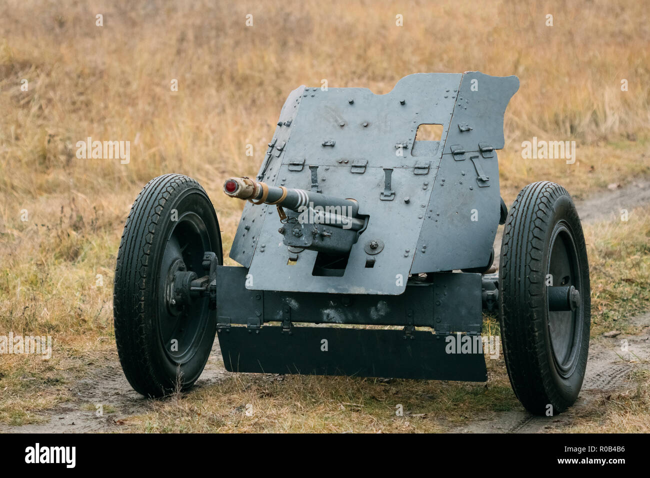 German Wehrmacht Pak-36 cannon during the Second World War Stock Photo ...