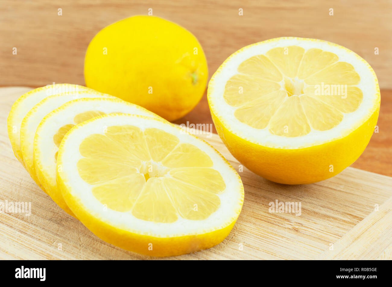 Lemon fruit fresh citrus hi-res stock photography and images - Alamy