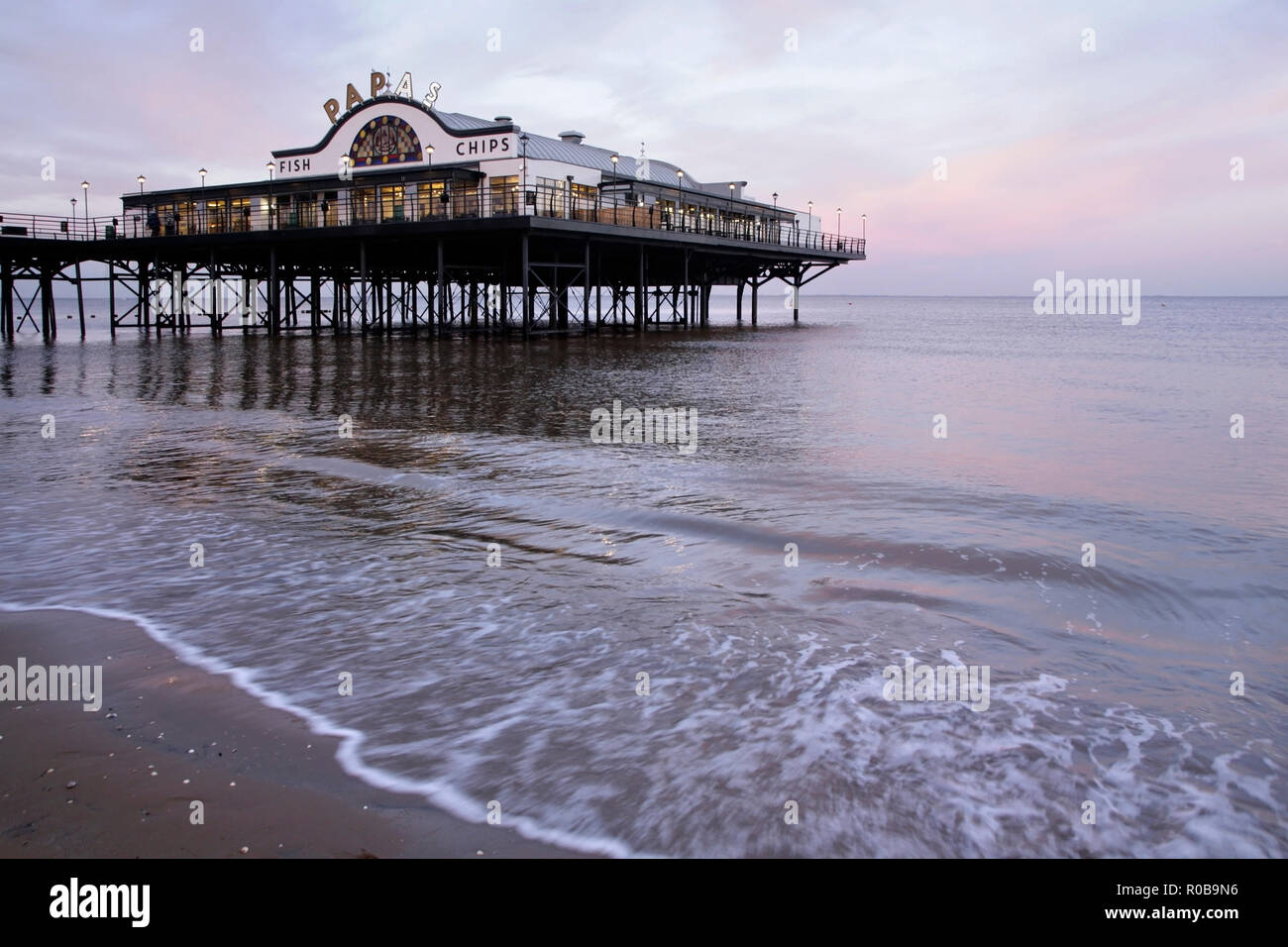 Cleethorpes pier hi-res stock photography and images - Alamy