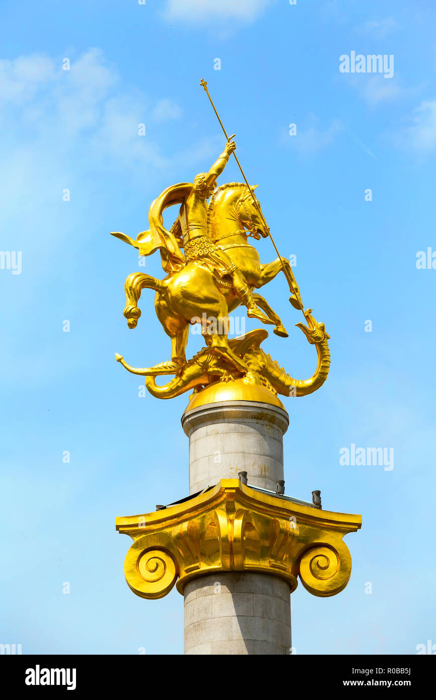 Bronze statue st george dragon hi-res stock photography and images - Alamy
