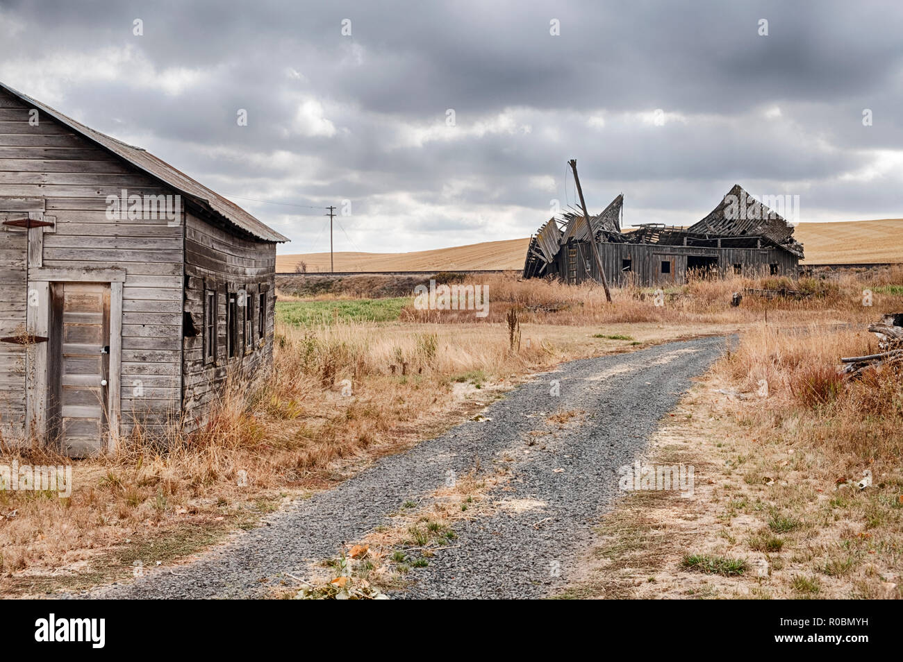 Collapsing shed hi-res stock photography and images - Alamy