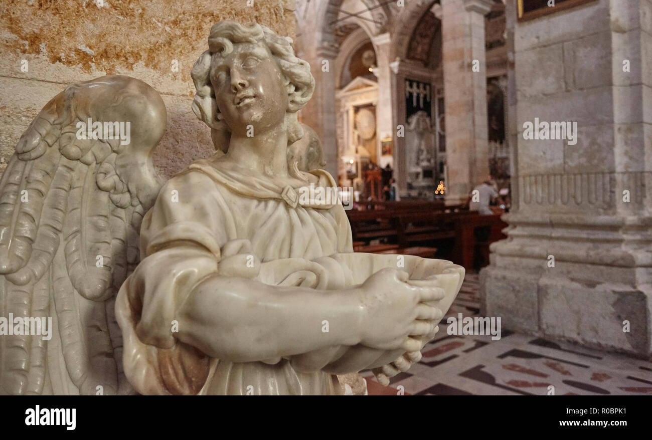 Altar depicting angels hi-res stock photography and images - Alamy