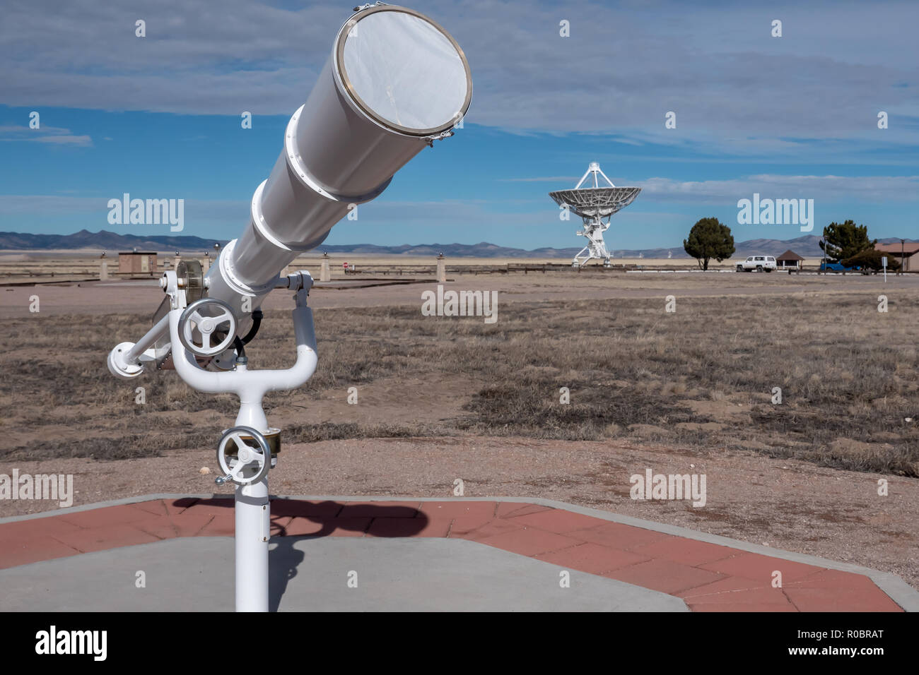 Very Large Array (VLA) Radio Telescopes in New Mexico, USA Stock Photo ...