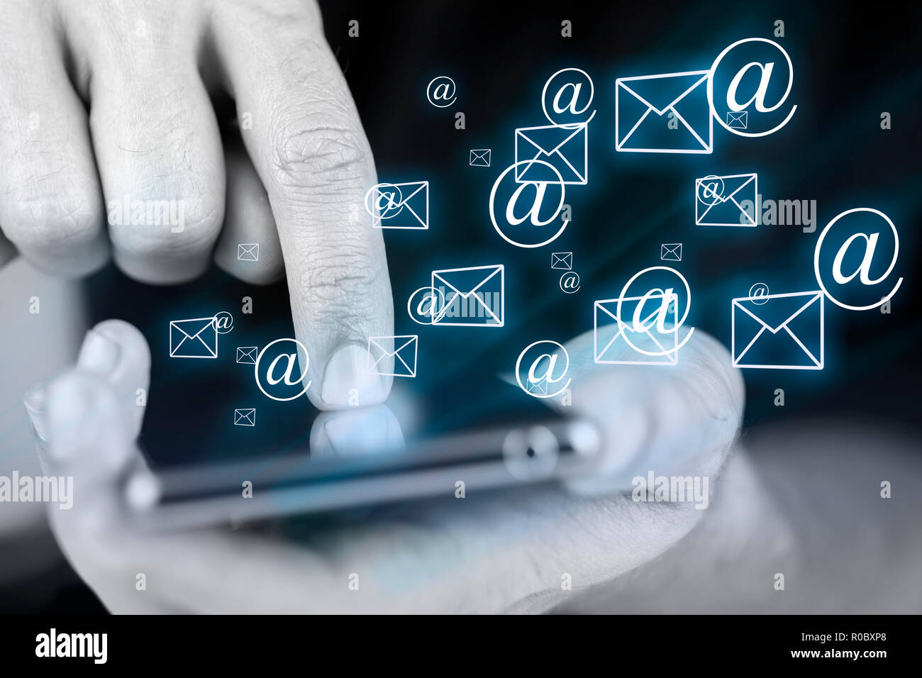Receiving emails hi-res stock photography and images - Alamy