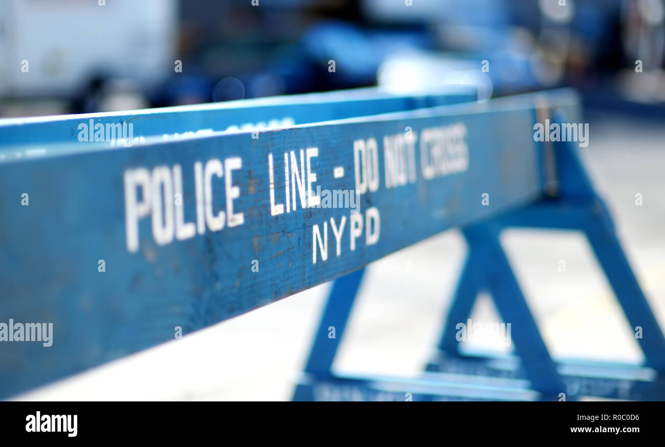 Crime scene barriers hi-res stock photography and images - Alamy