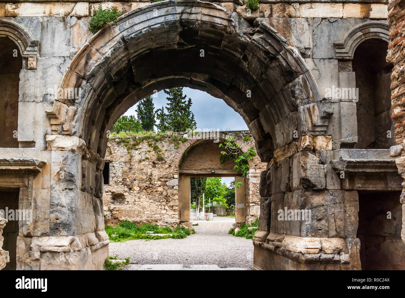Roman fort gate hi-res stock photography and images - Alamy