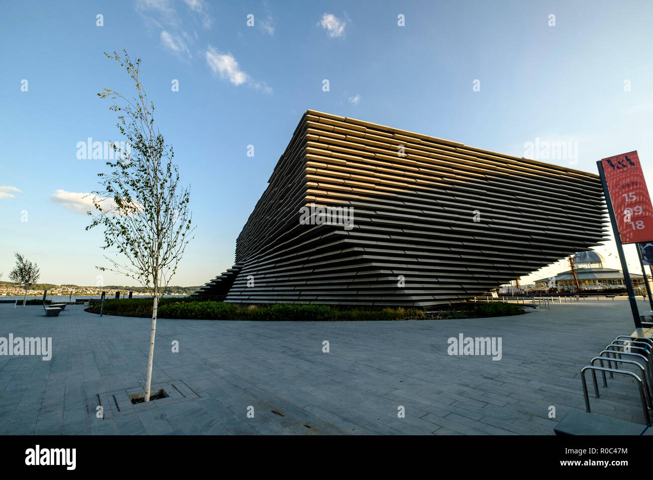 V&A Dundee Design Museum, Scotland Stock Photo - Alamy