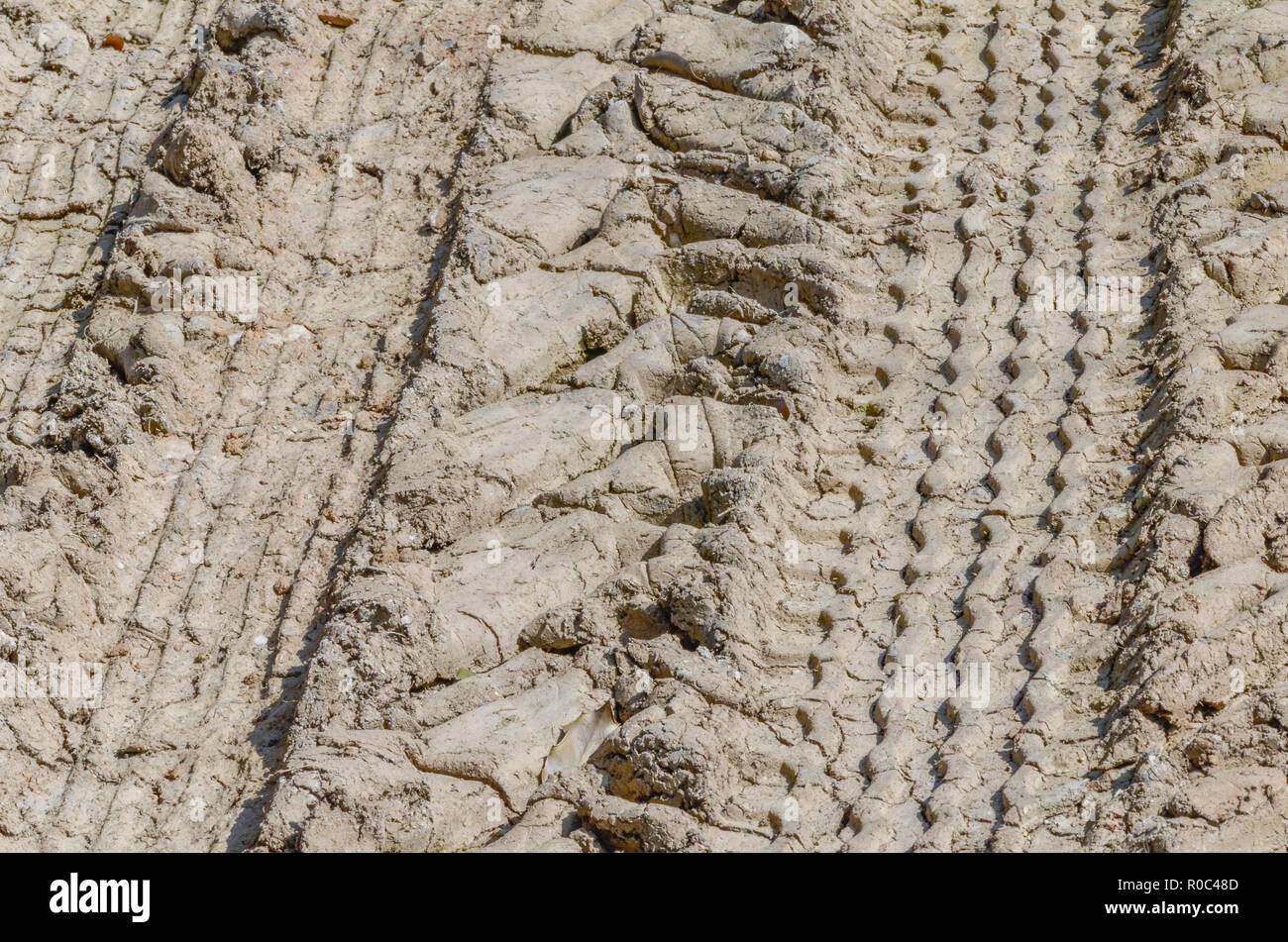 Tractor Tyre Tracks High Resolution Stock Photography and Images - Alamy
