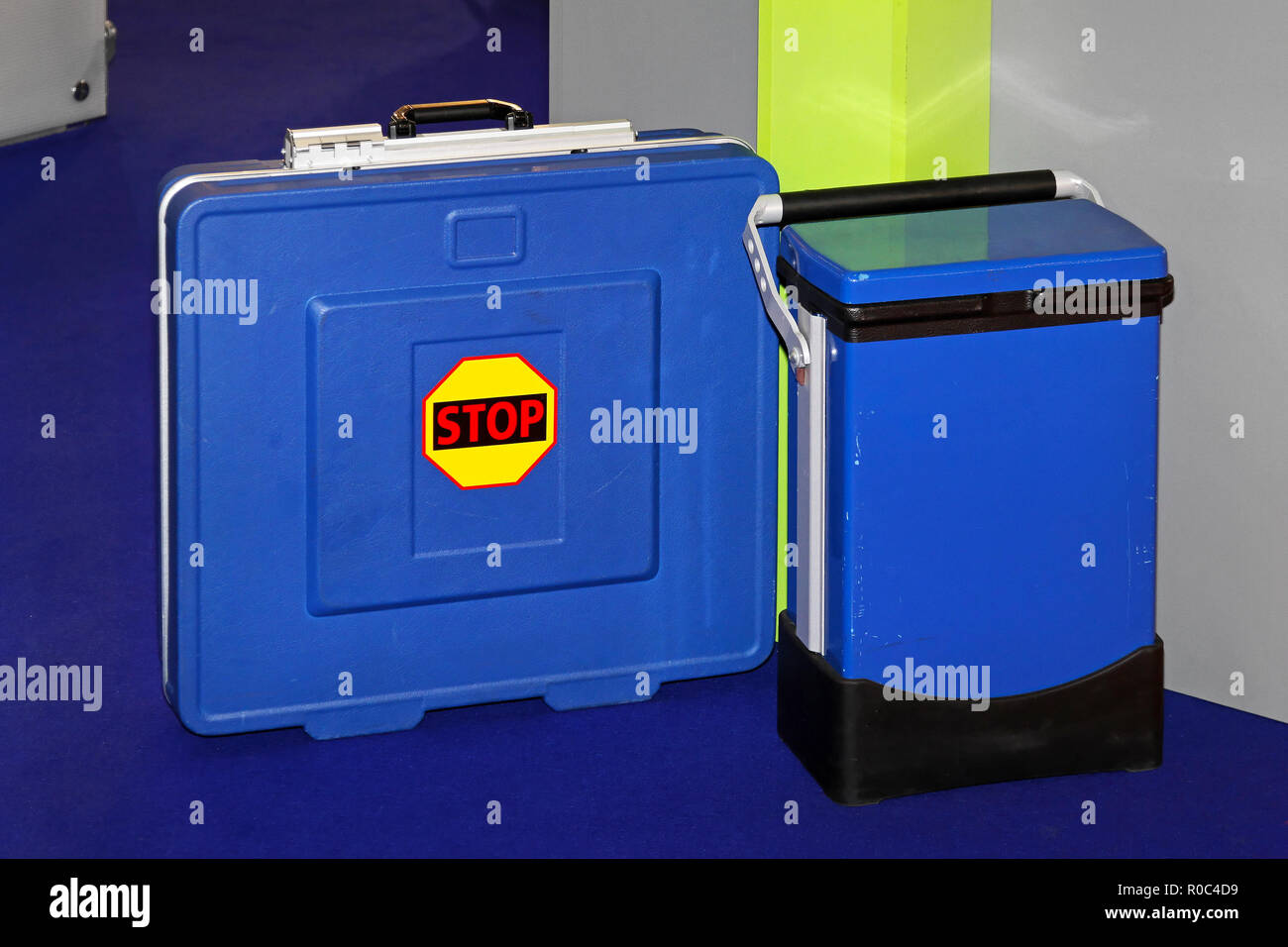 Armoured deposit case for money transport Stock Photo - Alamy