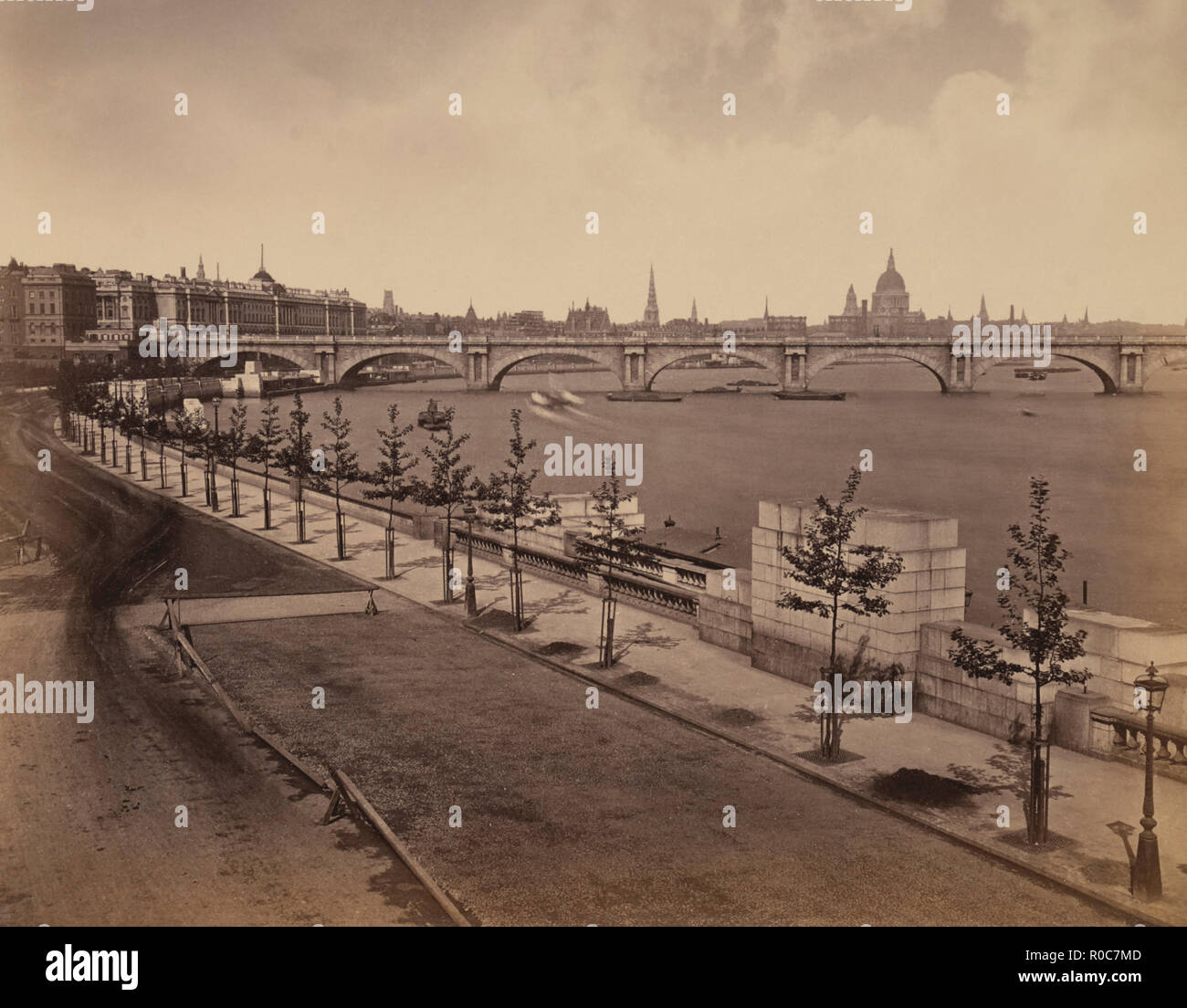 Cityscape and River Thames, London, England, UK, 1890 Stock Photo - Alamy