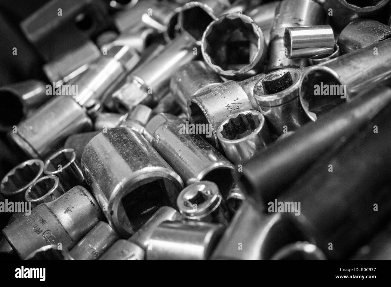 Old socket set hi-res stock photography and images - Alamy