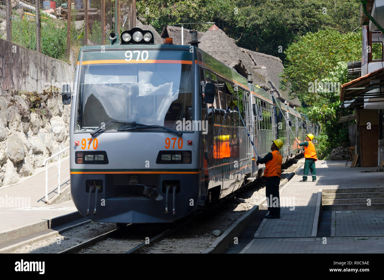 Peru railway train hi-res stock photography and images - Alamy