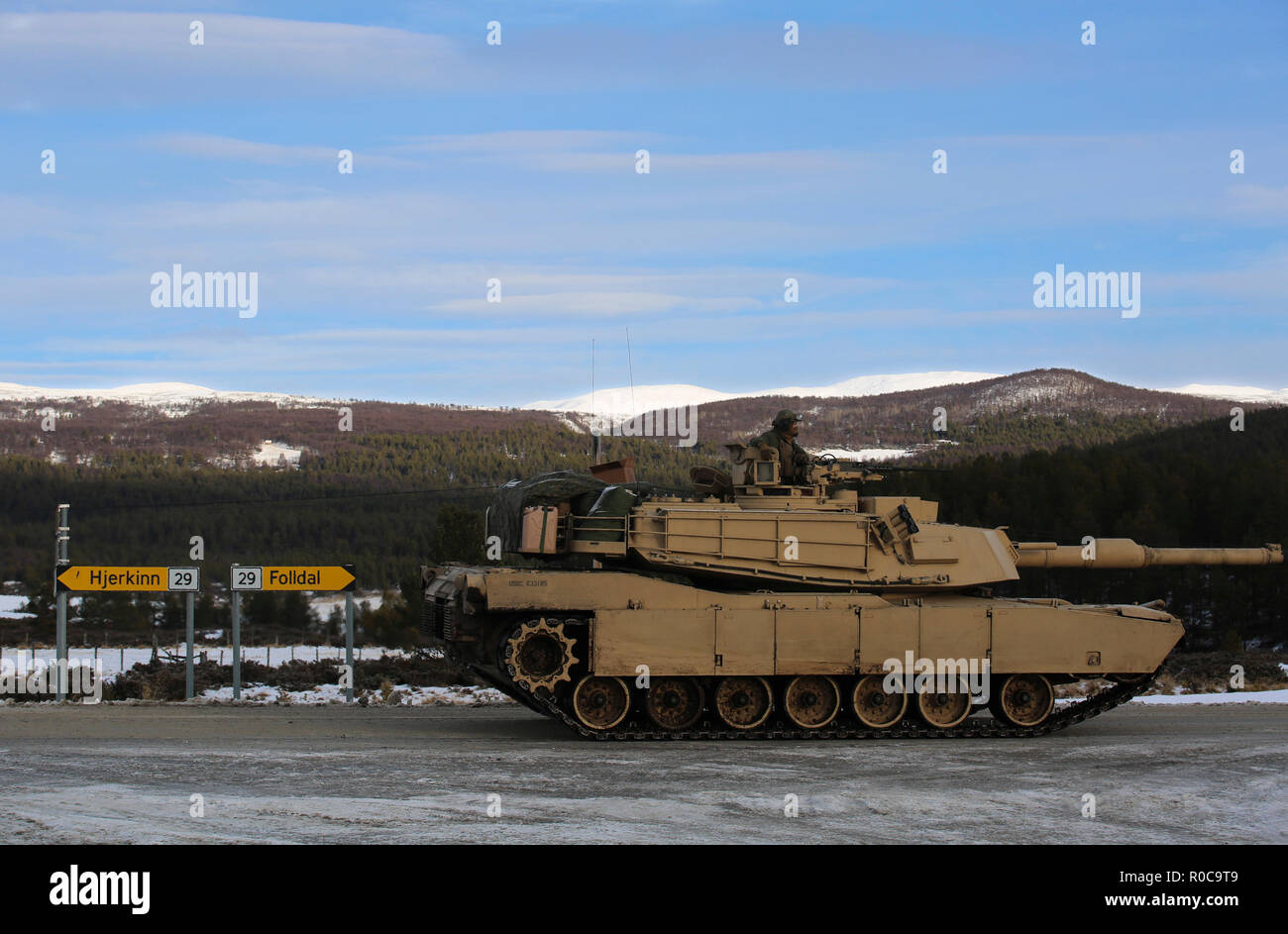 2d tanks hi-res stock photography and images - Alamy