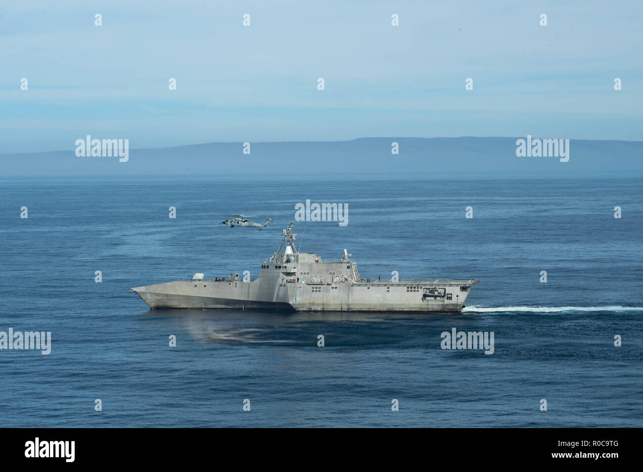 Uss phoenix hi-res stock photography and images - Alamy