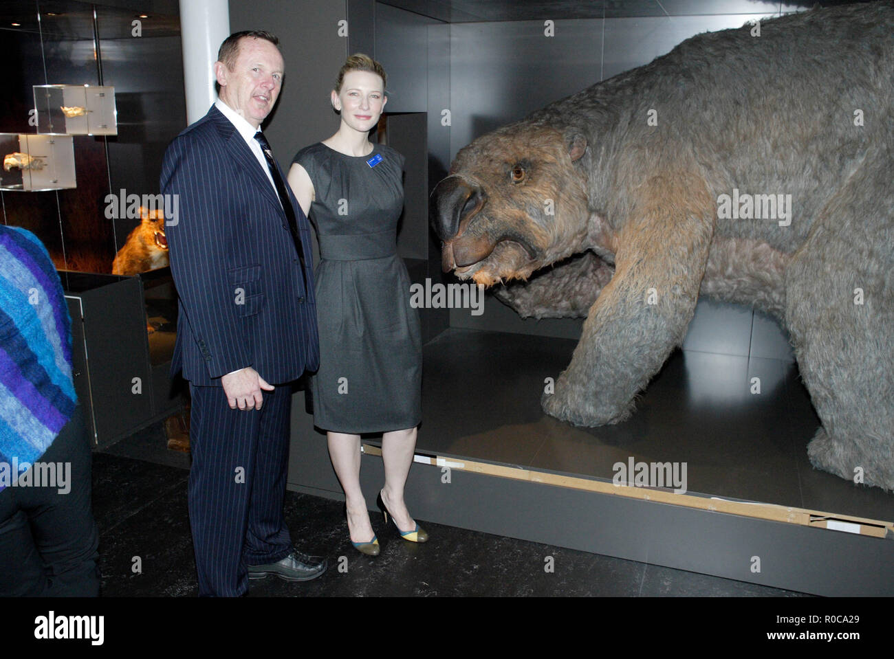 Cate Blanchett with Frank Howarth, Director of the Australian Museum ...