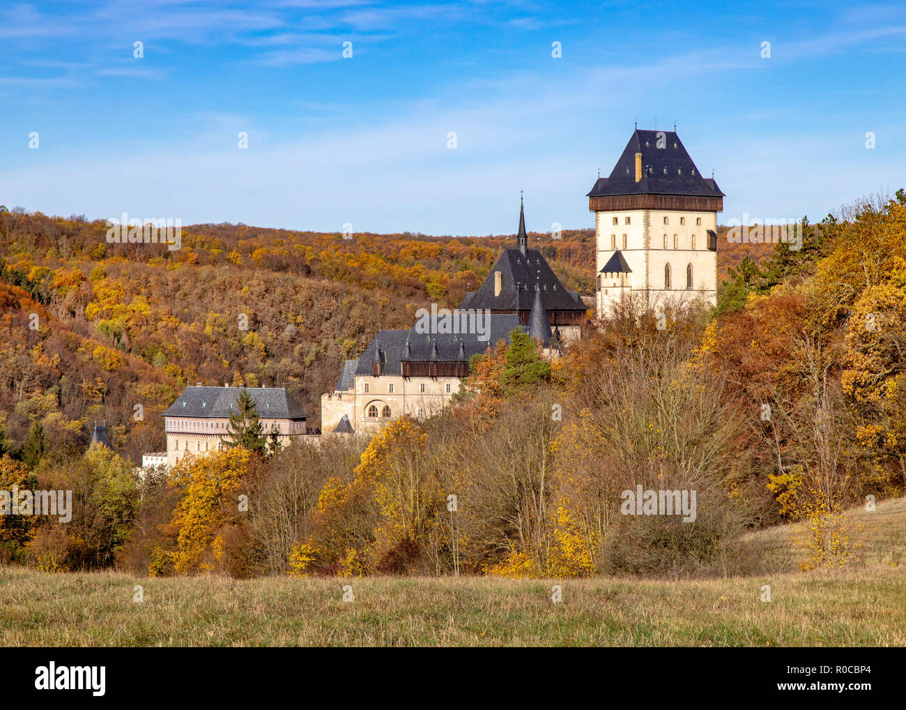 kralovsky hrad Karlstejn, Cesky kras, Stredocesky kraj, Ceska republika ...