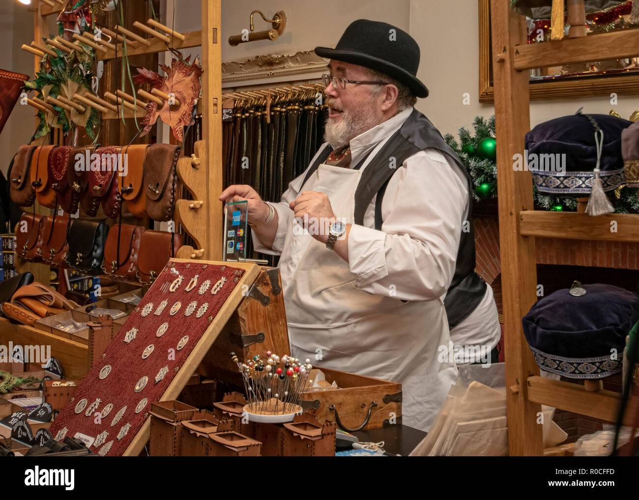An english shopkeeper in white apron hi-res stock photography and ...