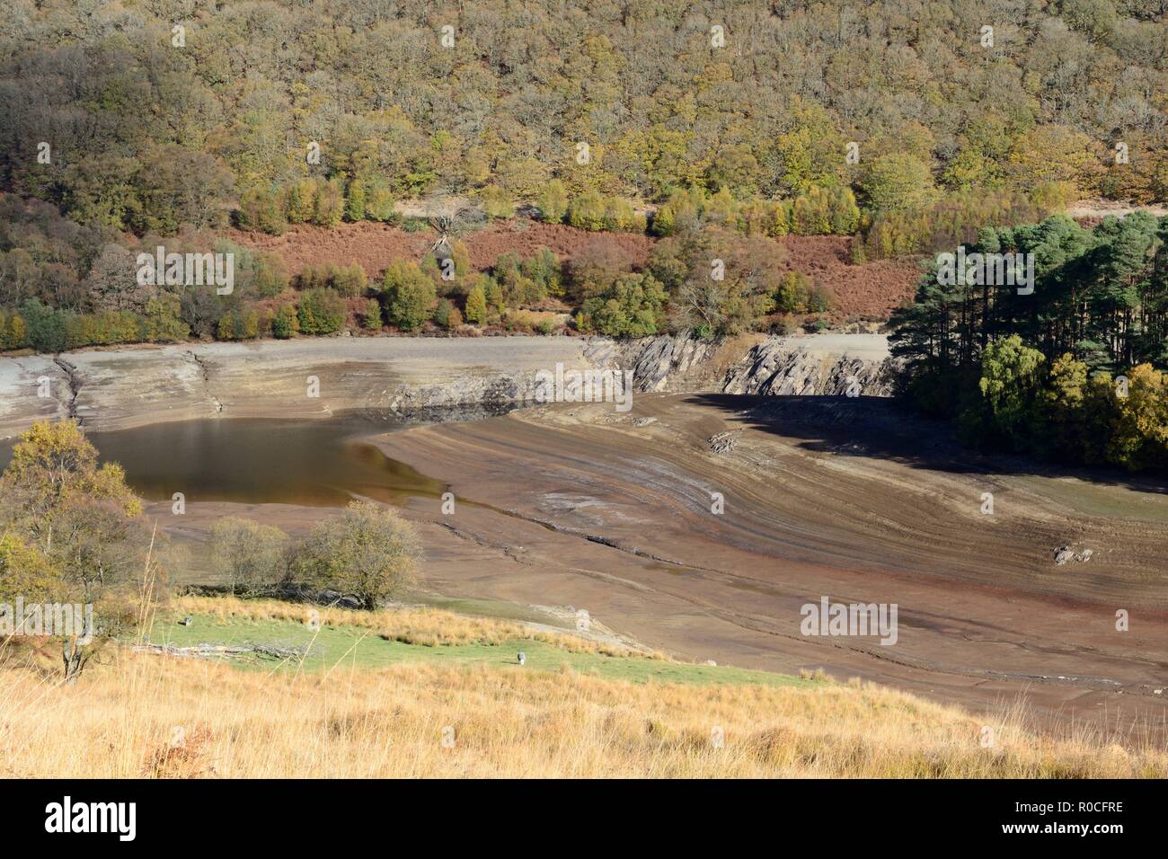 Low water levels at Craig Goch reservoir Elan Valley November 2018 ...