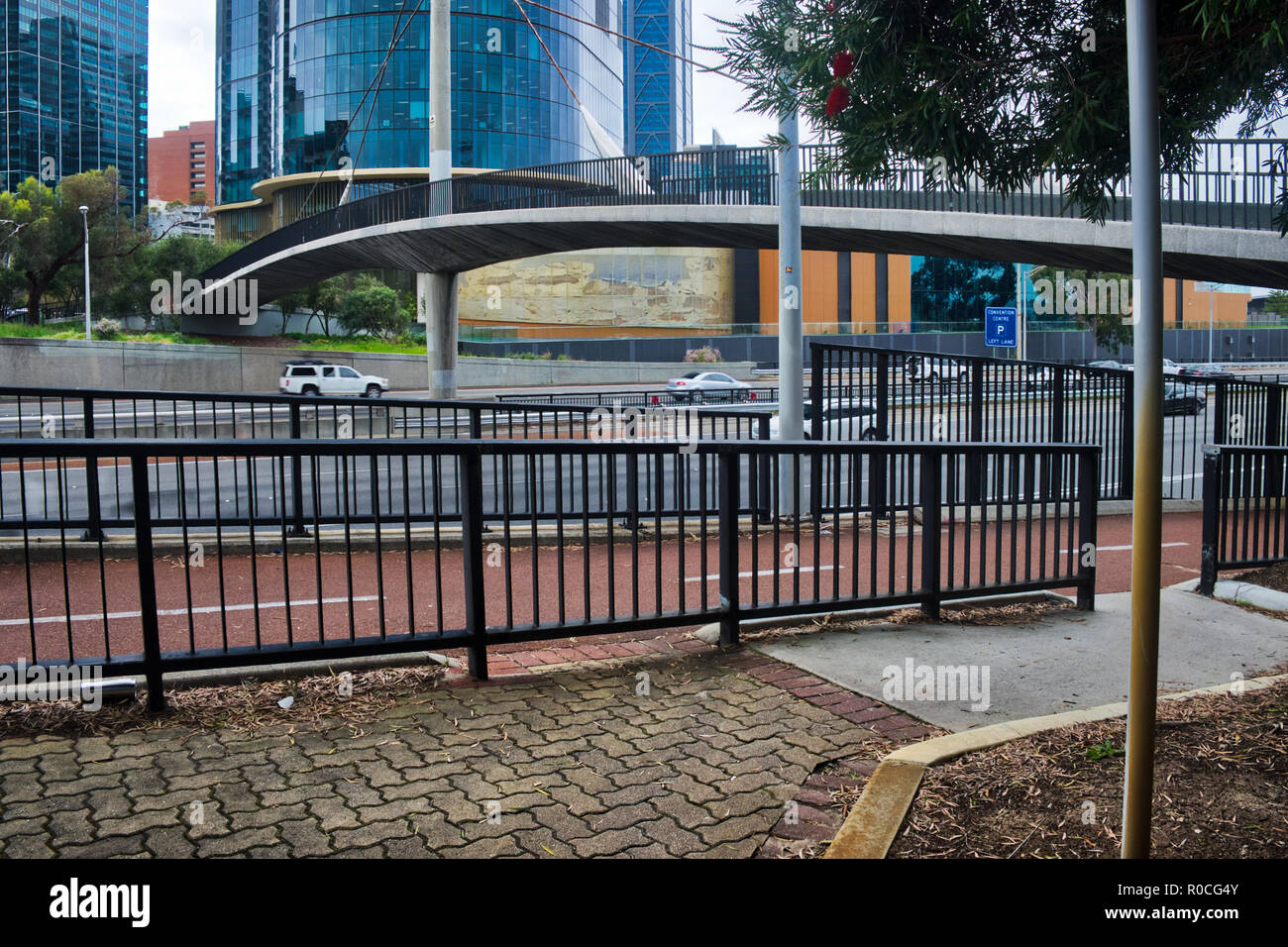 Pedestrian/cycle path beside freeway/motorway Stock Photo - Alamy