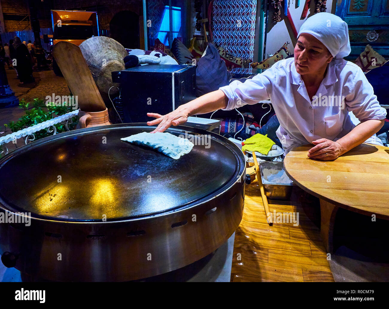Fire turkey cook hi-res stock photography and images - Alamy