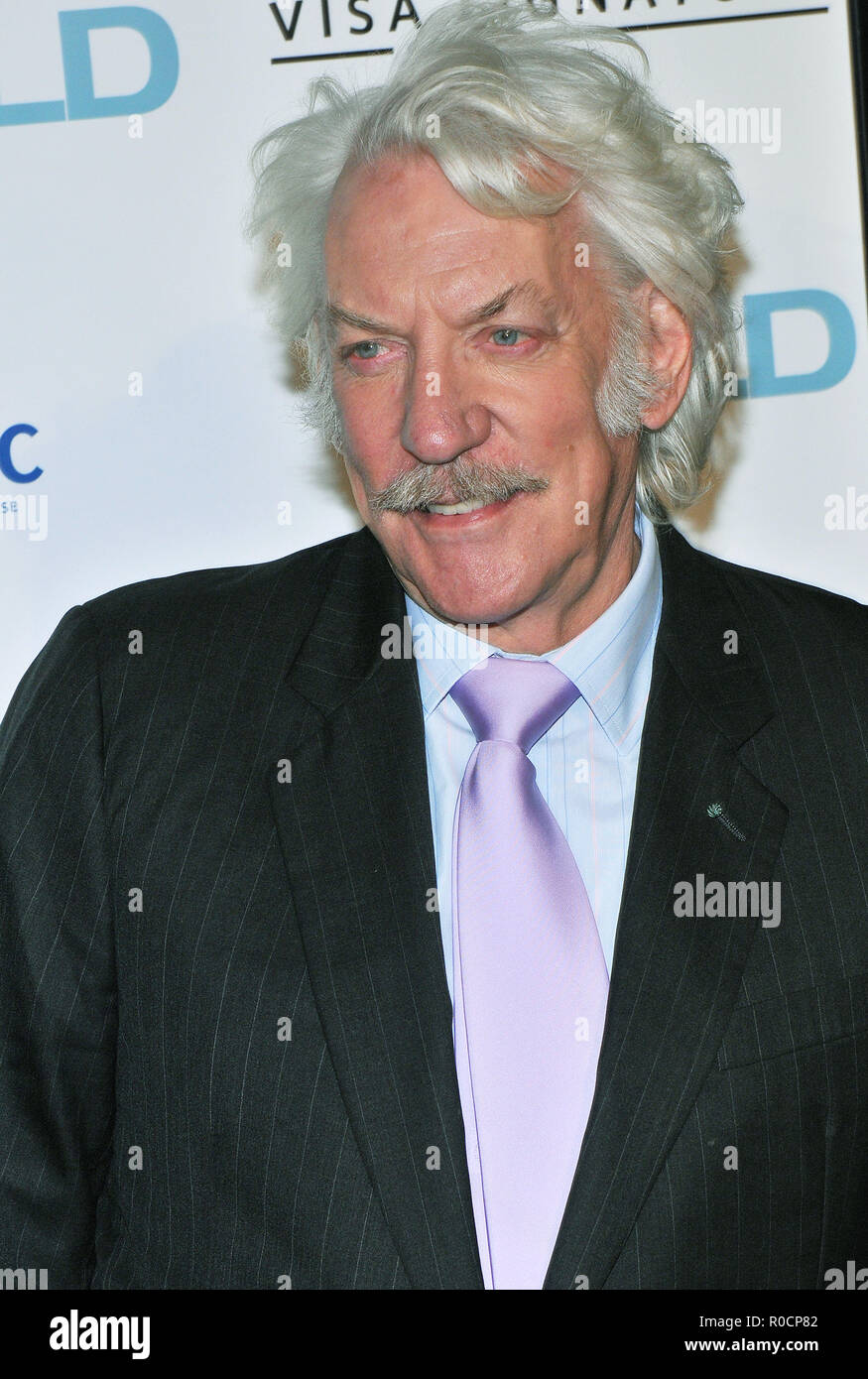 Donald Sutherland arriving at the FOOL'S Gold Premiere at the Chinese ...